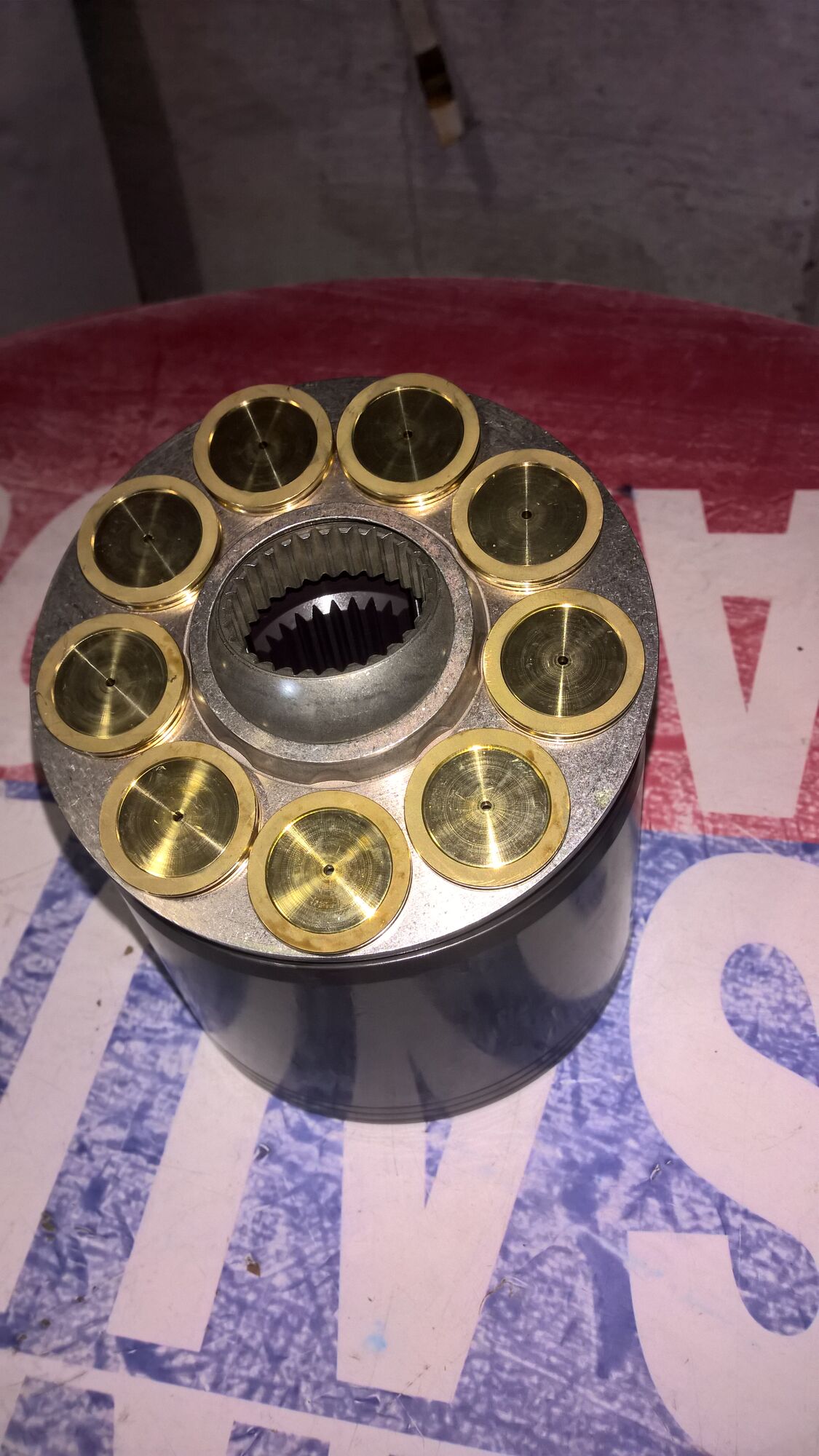 Качающий Узел 1700652 в сборе 65/75CC J FRAME CYLINDER BLOCK ASSEMBLY ...