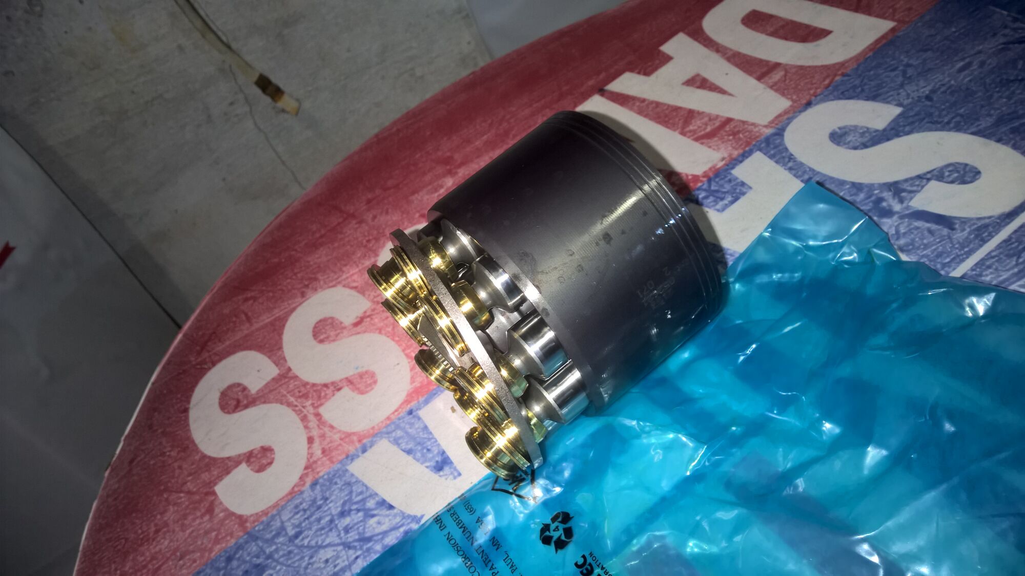 Качающий Узел 1700652 в сборе 65/75CC J FRAME CYLINDER BLOCK ASSEMBLY ...