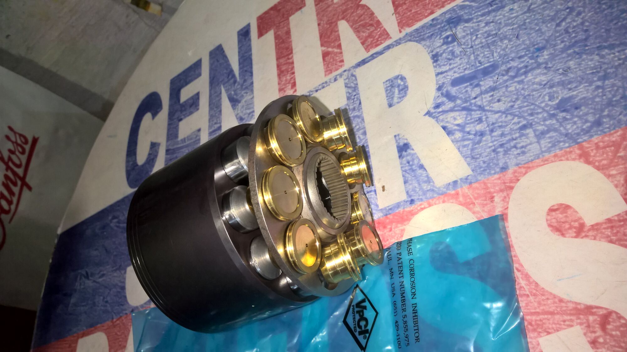 Качающий Узел 1700652 в сборе 65/75CC J FRAME CYLINDER BLOCK ASSEMBLY ...