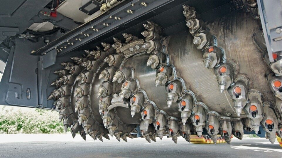 Гусеничная дорожная фреза XCMG XM2005К купить за 42 793 280 руб./ед. в ...